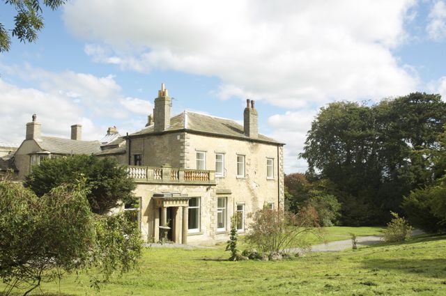 Middleham House